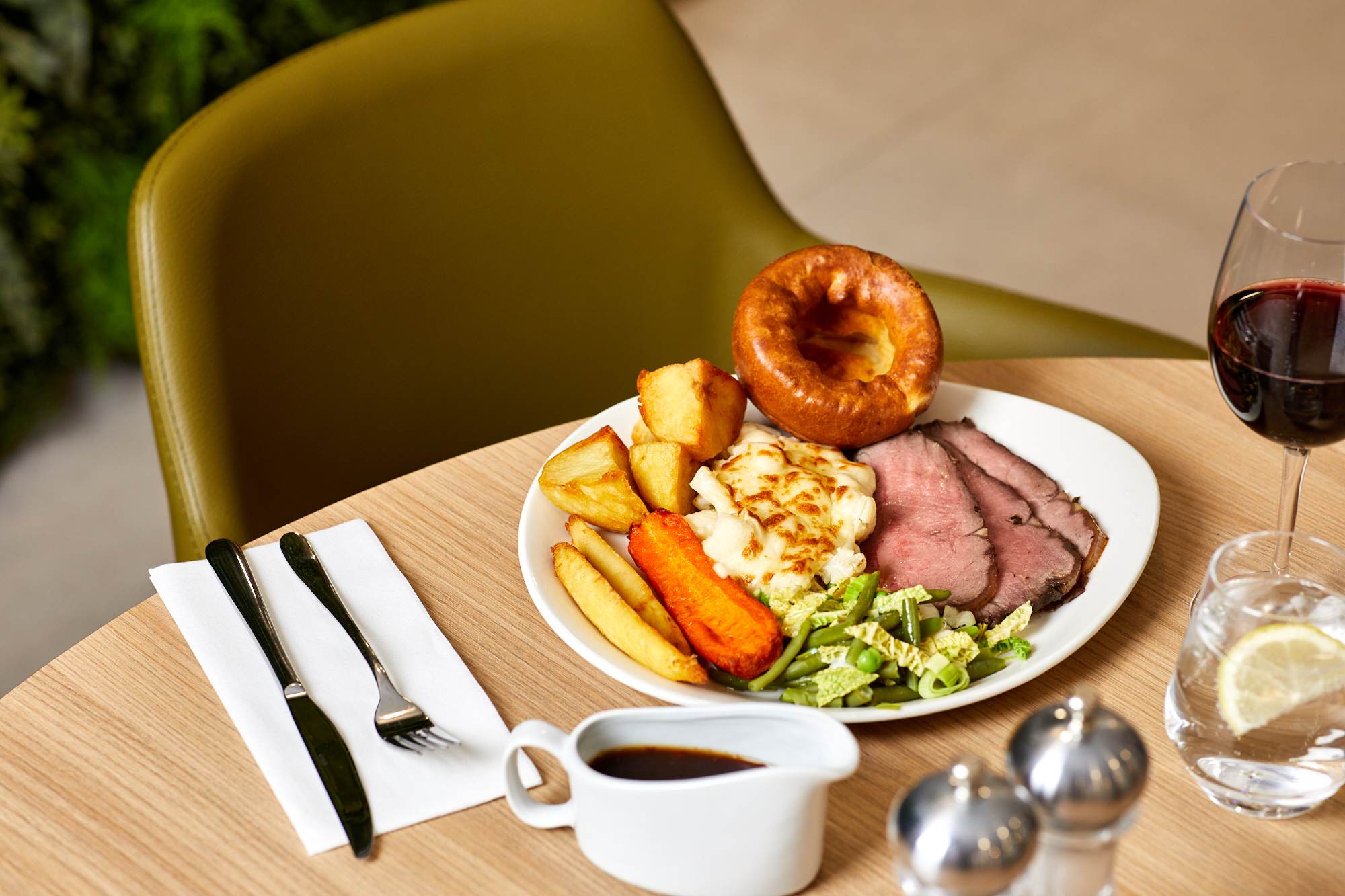 M Bar & Kitchen Watford